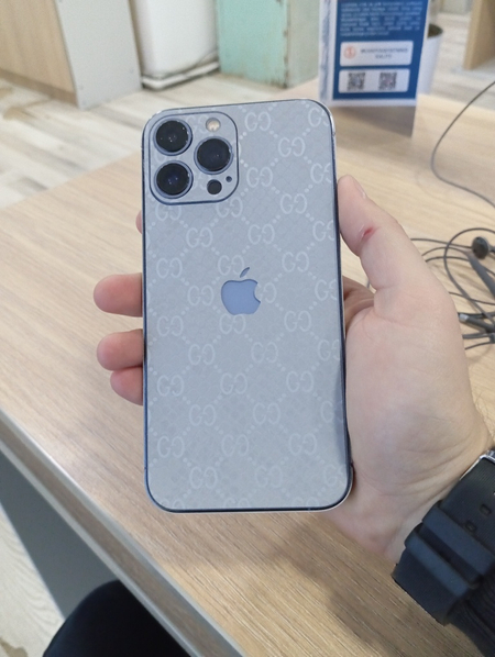 Model: iPhone 13pro max\\nRangi: Blue\\nRegion: LLA\\nYomkost: 79%\\nXolati: I