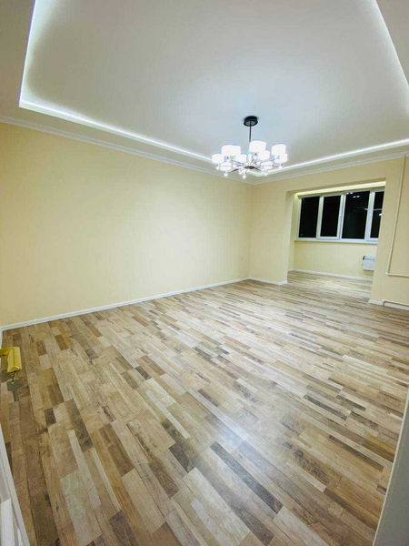 Продам 4/7/9 новый ремонт ул Аккурган Новомосковская