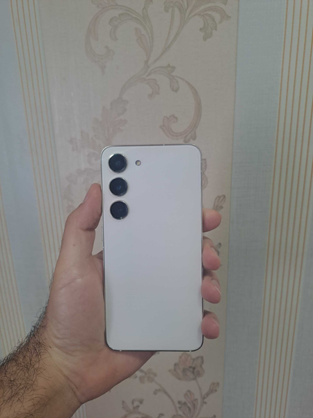 Samsung S23 sotiladi. 2023-yil iyul oyida sotib olingan. Dokumenti bor