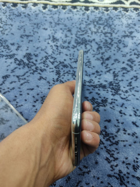 Iphone xs max  ideal 64 g
