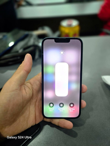 Iphone 13 Yengi sostayeniya