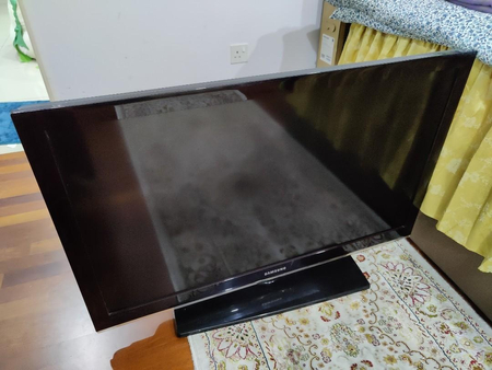 Телевизор Samsung LA40C530F1R. Диагональ 40',