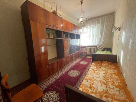 Сдаётся в Аренду уютная, раздельная 3 к. квартира. Метро Туркистон