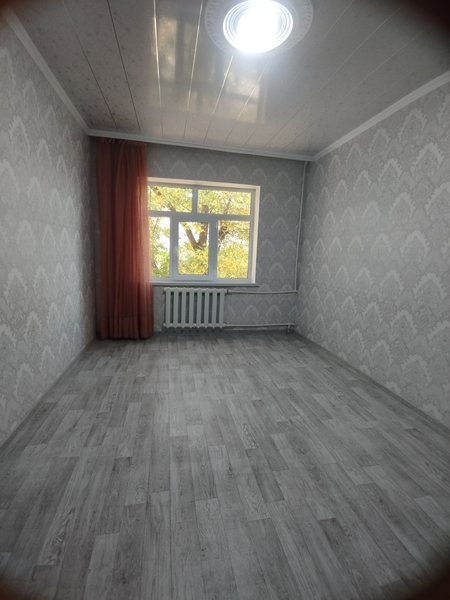 Срочно продаю свою квартиру на Бектемирском районе.