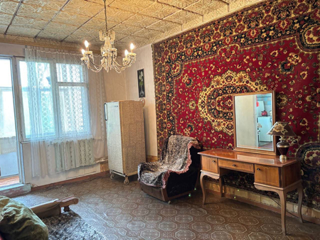 Продам квартиру 3/4/4 Авиасозлар ,3 станция метро,Крестик