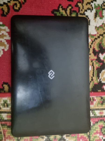 Notebook sotiladi