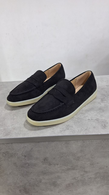 Women shoes / Prada