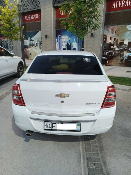 Продаётся Chevrolet Cobalt 1.5