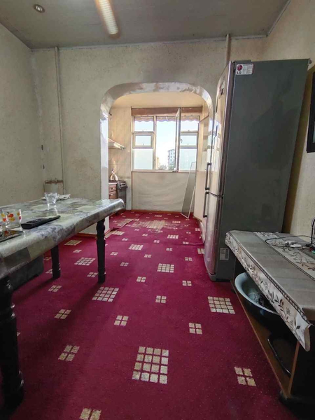 Юнусабад 9 квартал 3/3/9 (82²) продаётся квартира