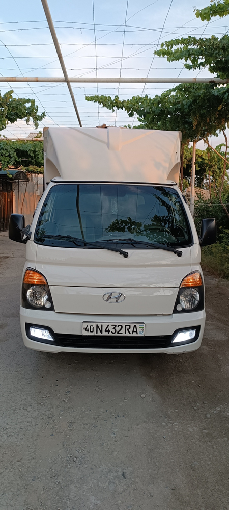 Hyundai porter sotiladi