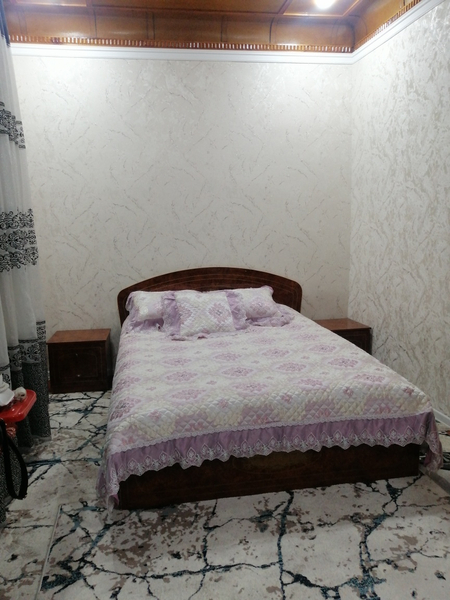 Eski shahar Raypo pavarot Hovli sotiladi