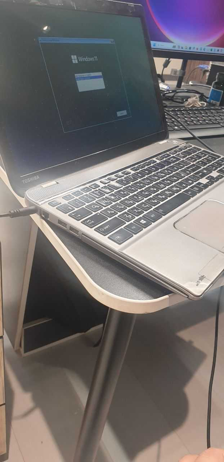 Ноутбук Toshiba процессор Core i5-3337U 1.8Ghz, ОЗУ 8ГБ, SSD 128 Гб
