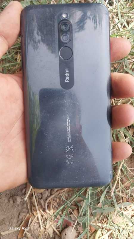 Redmi 8  hamma narsasi bor