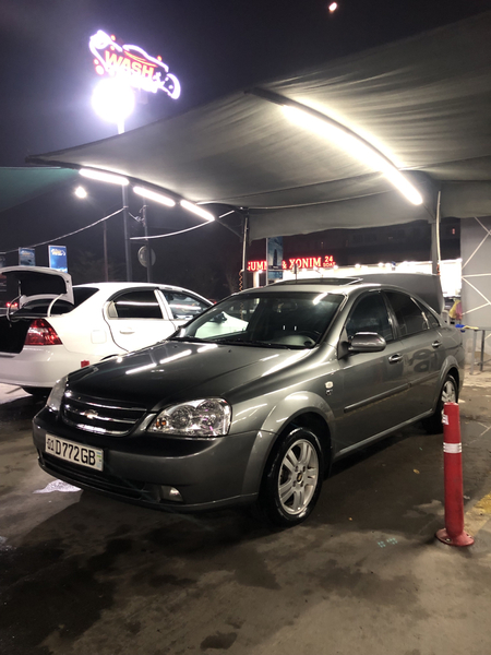 Lasetti 1.6 Sotiladi