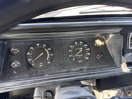 Lada 2107 yaxshi xolatda
