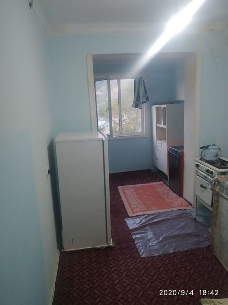 Продаётся дом в чарваке 2х комната