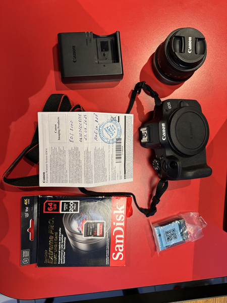 Canon R100 sotiladi