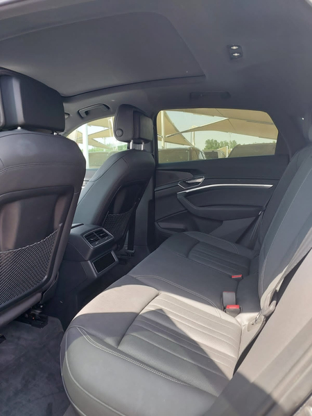 Audi e tron quatro