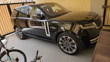 Range Rover LWB Long Autobiography   2023