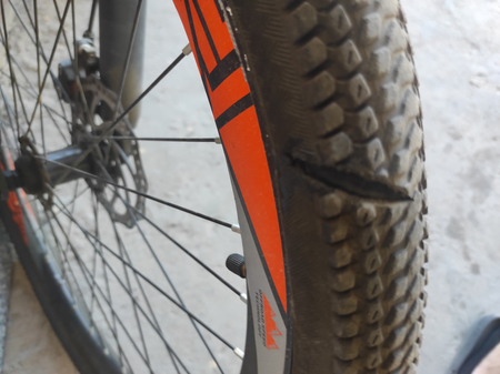 Velosiped sotiladi