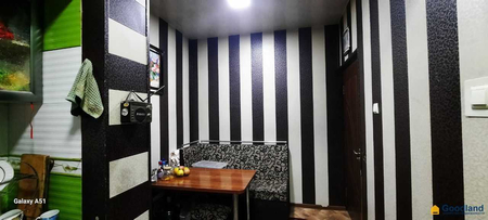 Продается 4 ком квартира в Юнусабадском р-не 8 кв ! (J 1602)