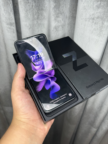 Samsung Galaxy Z flip 3 5G 8/256gb karobkali