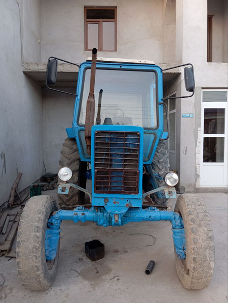 MTZ 80 sotiladi hamma joyi soz holatda turibdi narxi kelishiladi