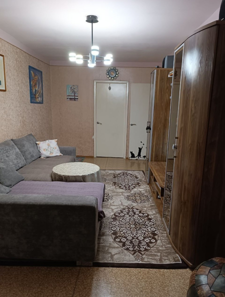 1/3/4 ТТЗ-2 кафе Ульяна, Крупская. 37м². Балкон 1,5×6. Не торец.