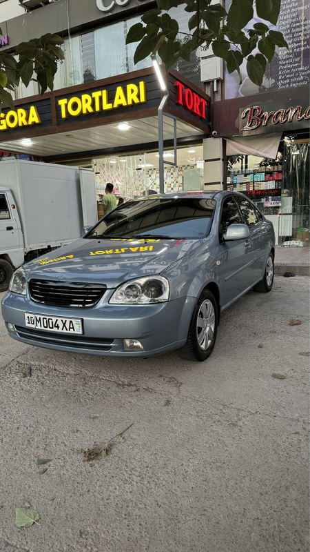 Lacetti sotiladi