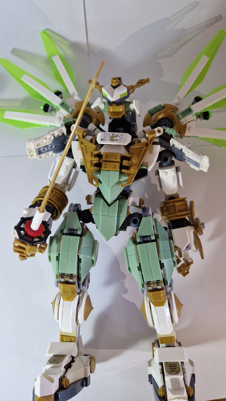 Продаю Lego ninjago по 11 сезону коробка и инструкция имеются