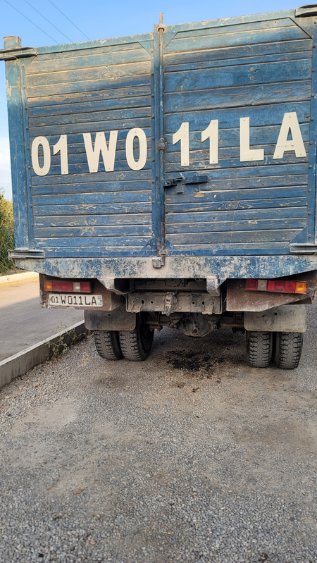 Zil 138a sotiladi