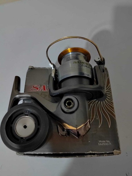 Катушка Daiwa Samurai 2500 7i