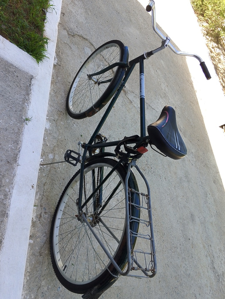 Velosiped sotiladi koʻp haydalmagan holati yaxshi narxi kelishilgan