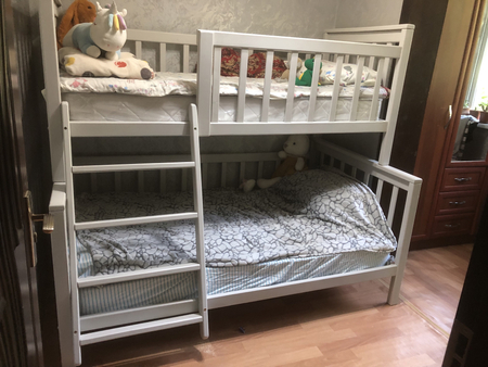 Двухяърусная кровать