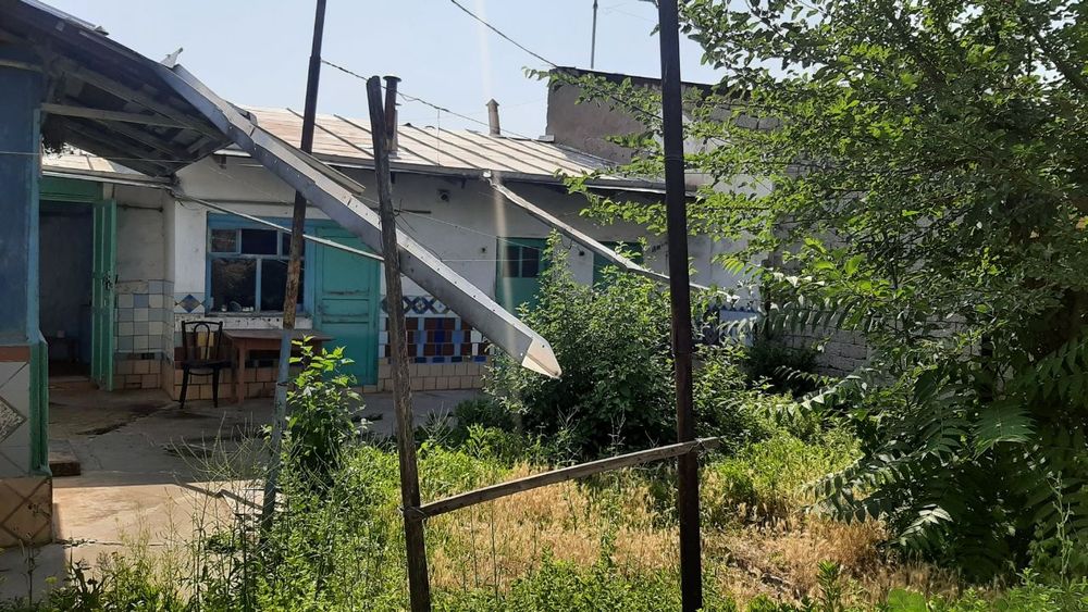 Продается участок 4 сотки земли.  Мирабад. Транспортный институт.