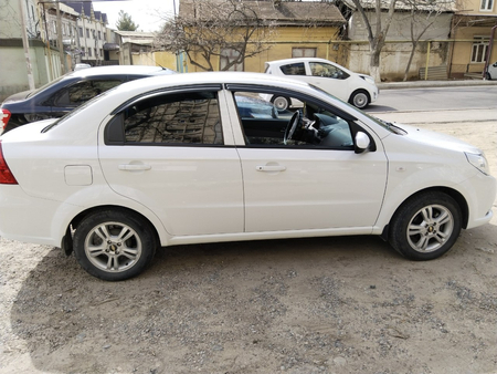 продаю нексия 3 автомат