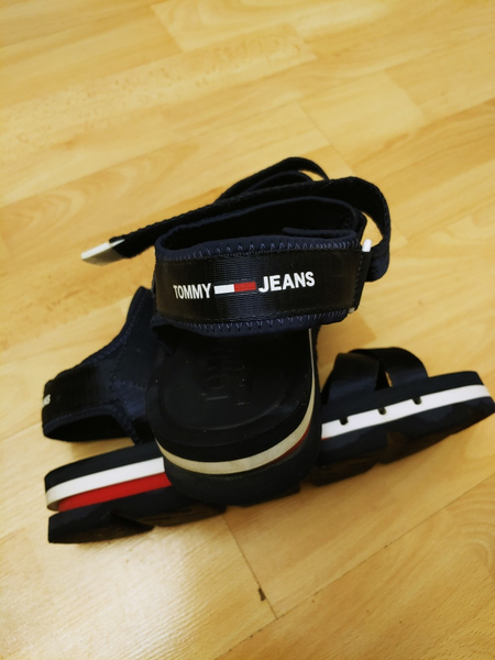 Босоножки бренд Tommy Hilfiger 43р