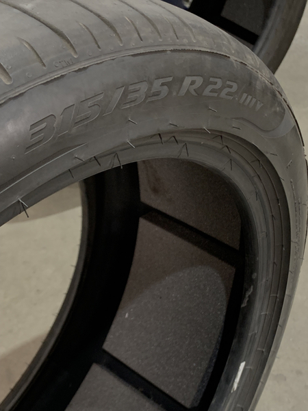 315/35/22 PIRELLI Pzero 2 ta dona bor