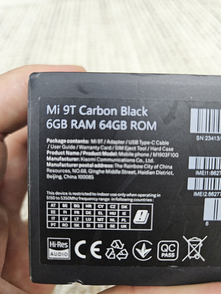 Продаётся телефон  Mi 9T Carbon Black 6 GB RAM 64GB ROM.