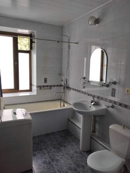 Продажа. Ц-2. 2-комн, ул. Гоголя
Алайский рынок