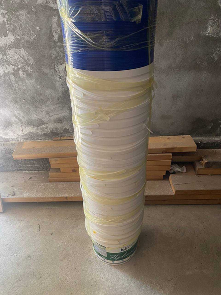 Plastik chelak sotiladi