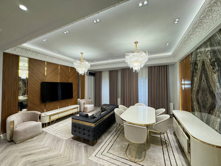 Продам квартиру 3/5/10/142м2 ЖК Казахстан Метро минор Ц-6 Алайский