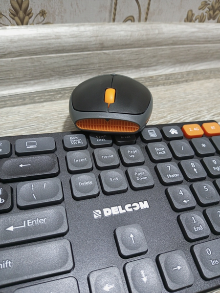 Bluetooth li klaviatura va mishka