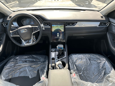 Продается новая машина JAC J7 lift-back