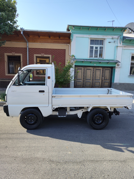 Labo sotiladi  masla