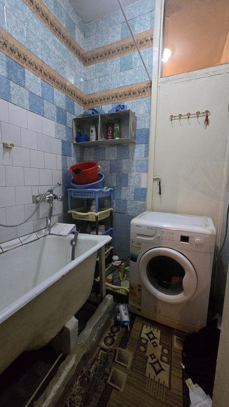Продается квартира на Чиланзаре 14 квартале 3/3/4 бал 1,5х3