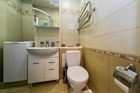 Айбек • Госпитальный • 3-комн • 100 м² • этаж 2/4 • [КР:026]
