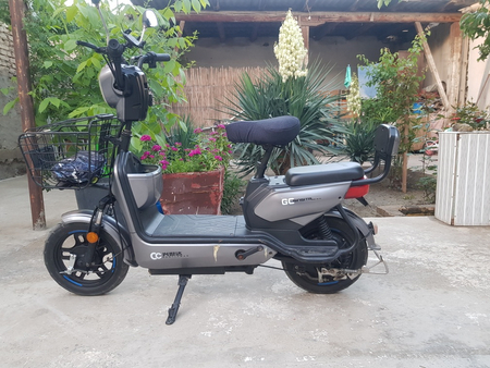 Skuter holati o'rata ishlab turibdi