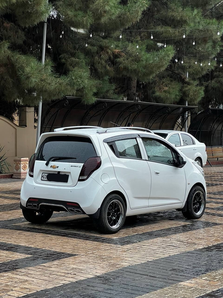 Spark avtomat год 2019 пробег 96300