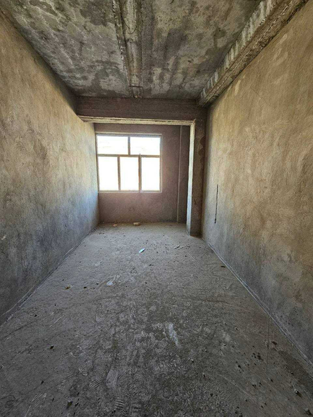 2 хоналик 7 этаж Эски Цум